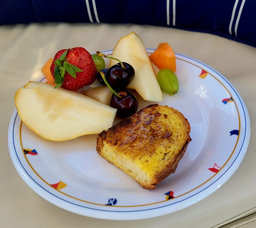 Second Breakfast – kateandjohnsail.boats